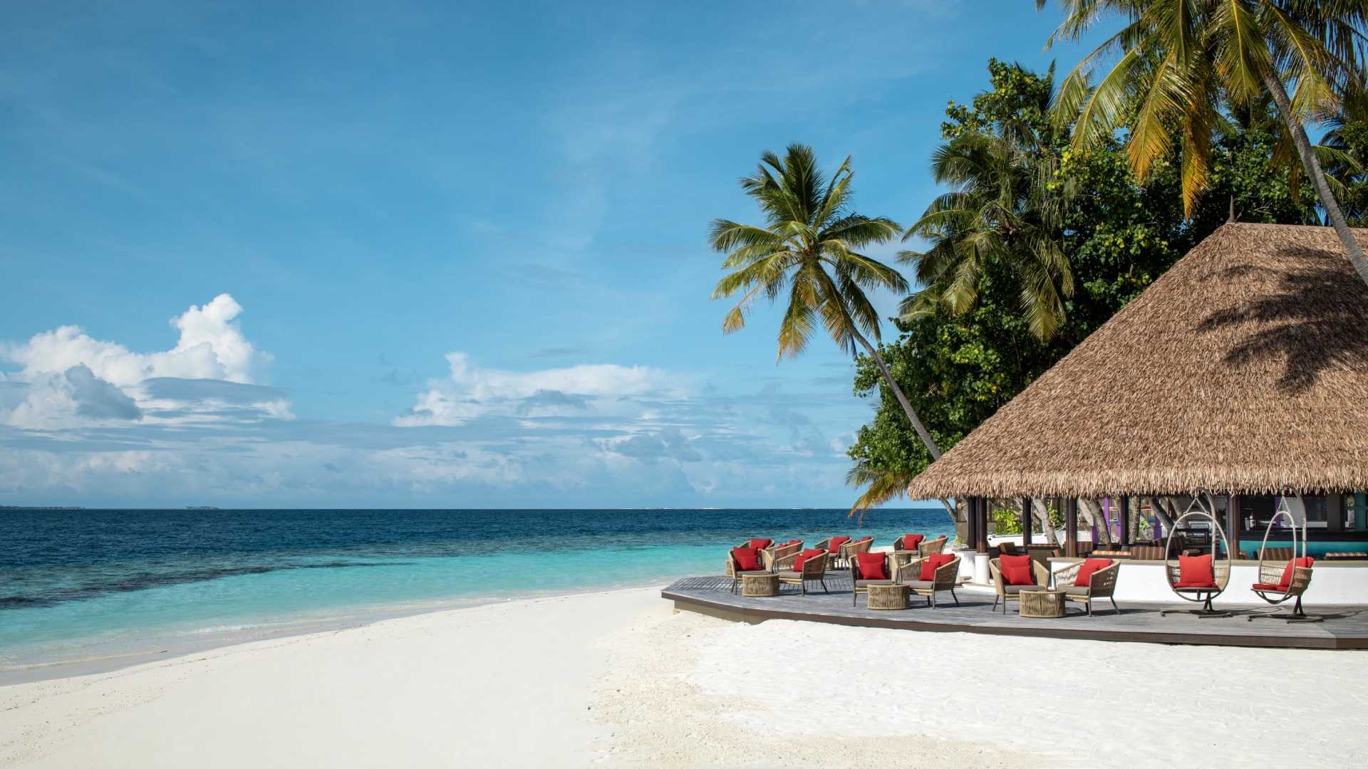 Dhawa: Contemporary Full-service Hotel & Spa Getaway