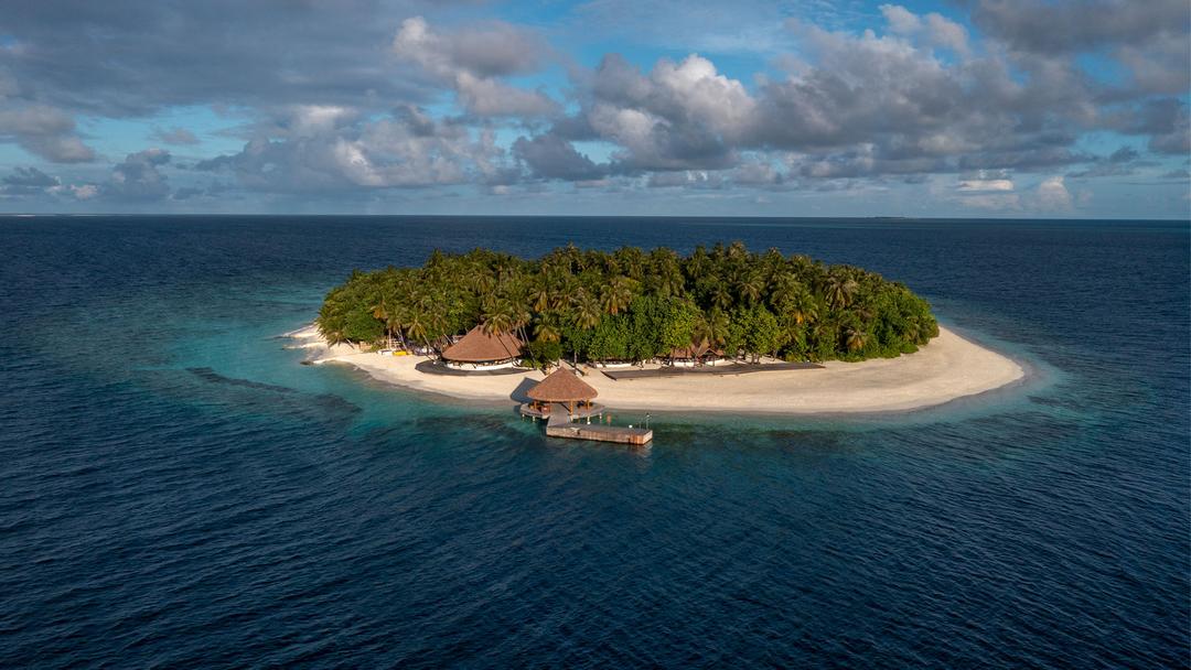 Dhawa: Contemporary Full-service Hotel & Spa Getaway